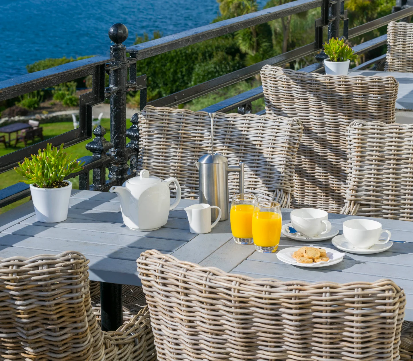 Harbour Kitchen, Bar & Terrace | Harbour Hotel Fowey
